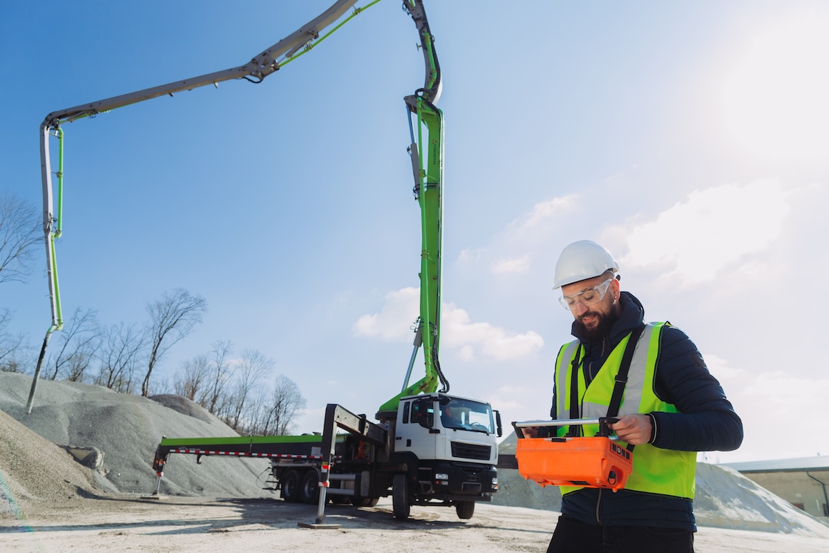 How To Meet LOLER Regulations When Using Mobile Lifting Equipment - Metreel